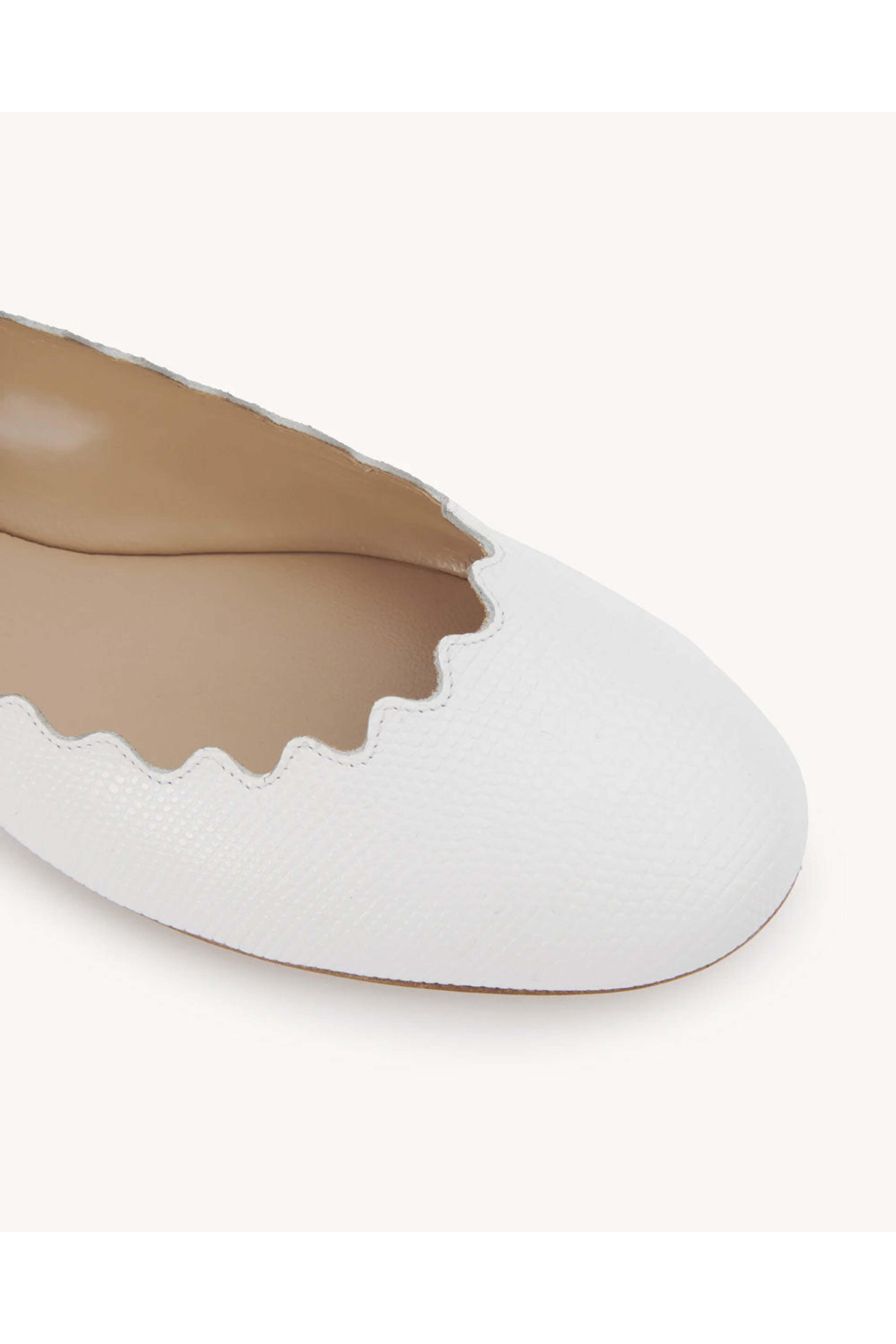 Chloé - Lauren Flat in White | Mitchell Stores