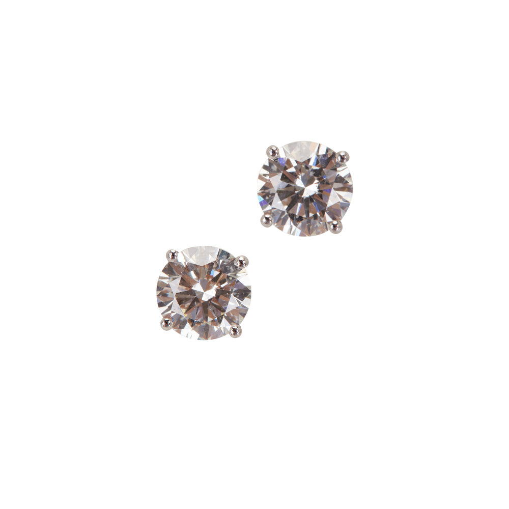 Louis Newman - Excellent Round Brilliant Diamond Studs